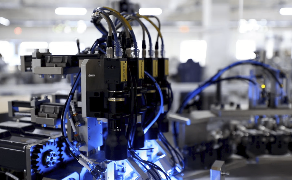 Painless Medical Device Assembly with Cognex Machine Vision | Cognex